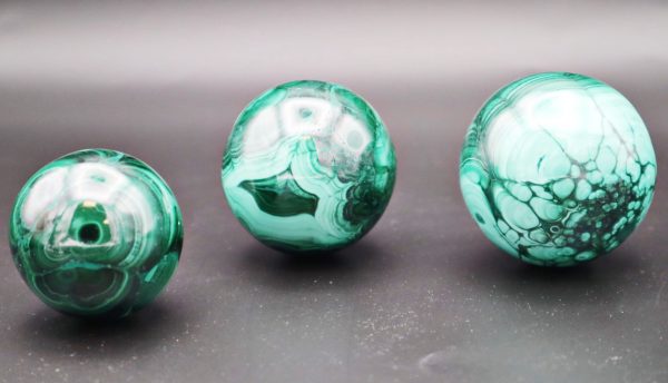 Malachite sphere - The Lizzadro Museum of Lapidary Art