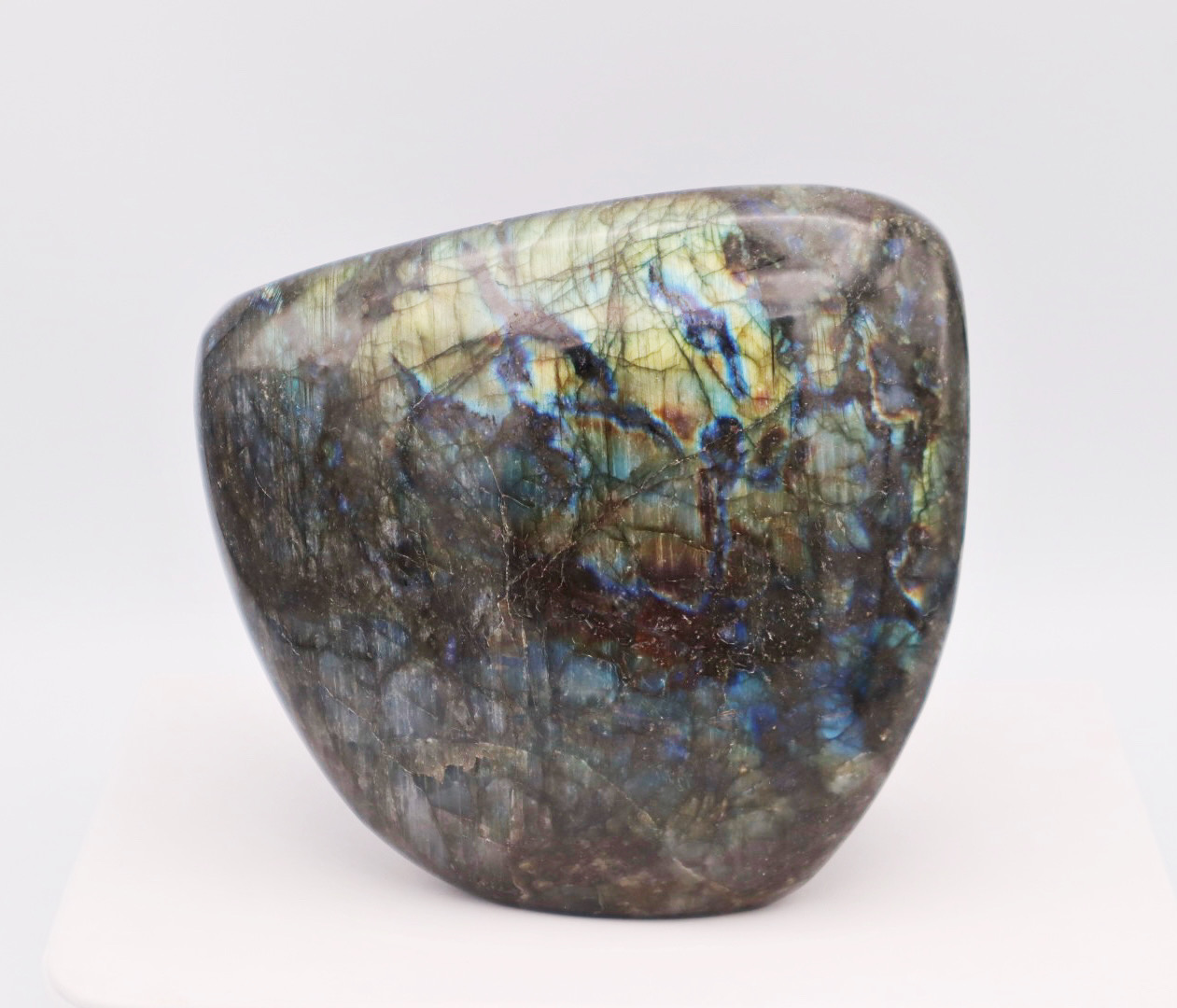 Labradorite Freeform - The Lizzadro Museum of Lapidary Art